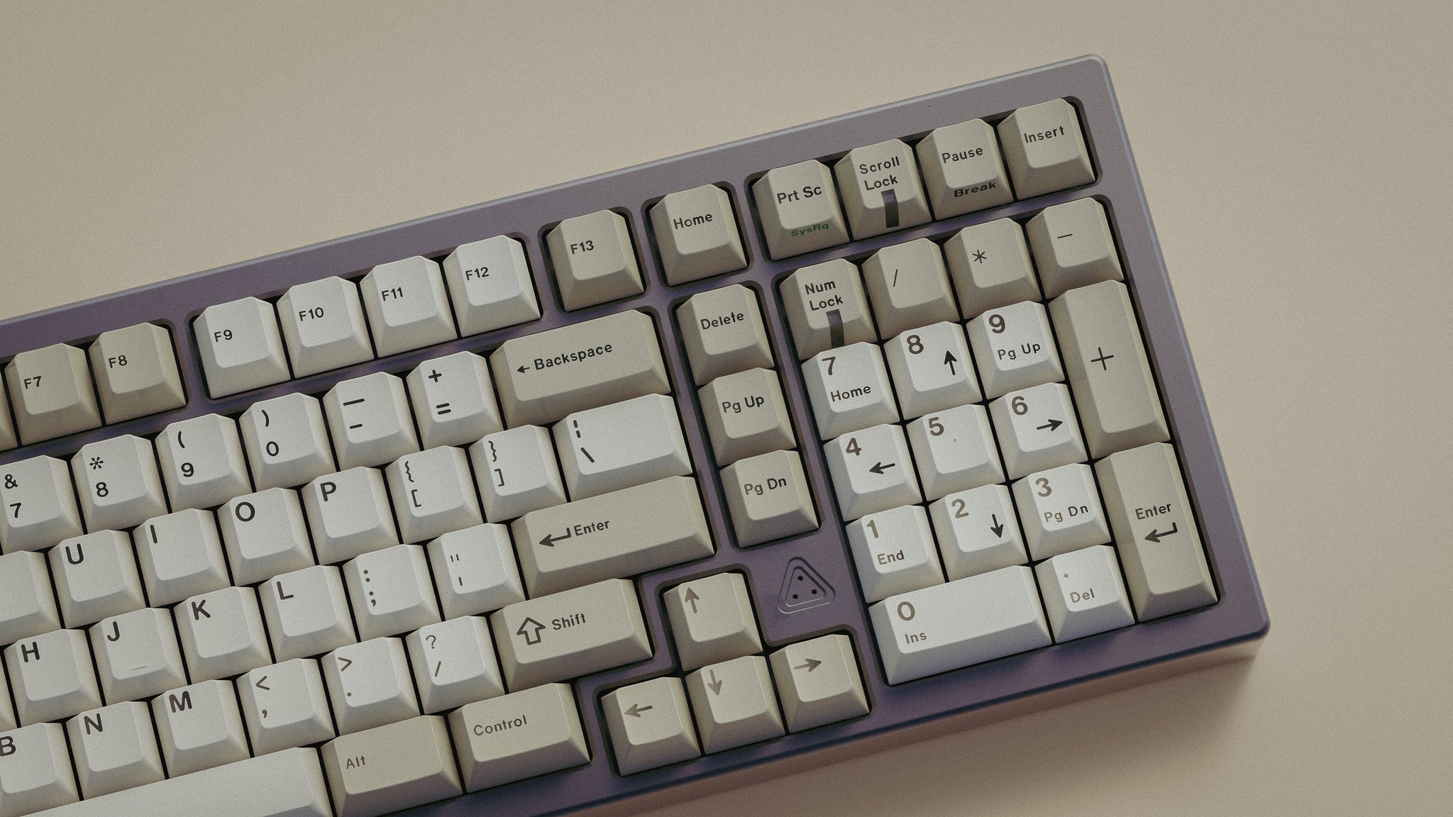 GMK Classic Beige (CYL) – Omnitype®
